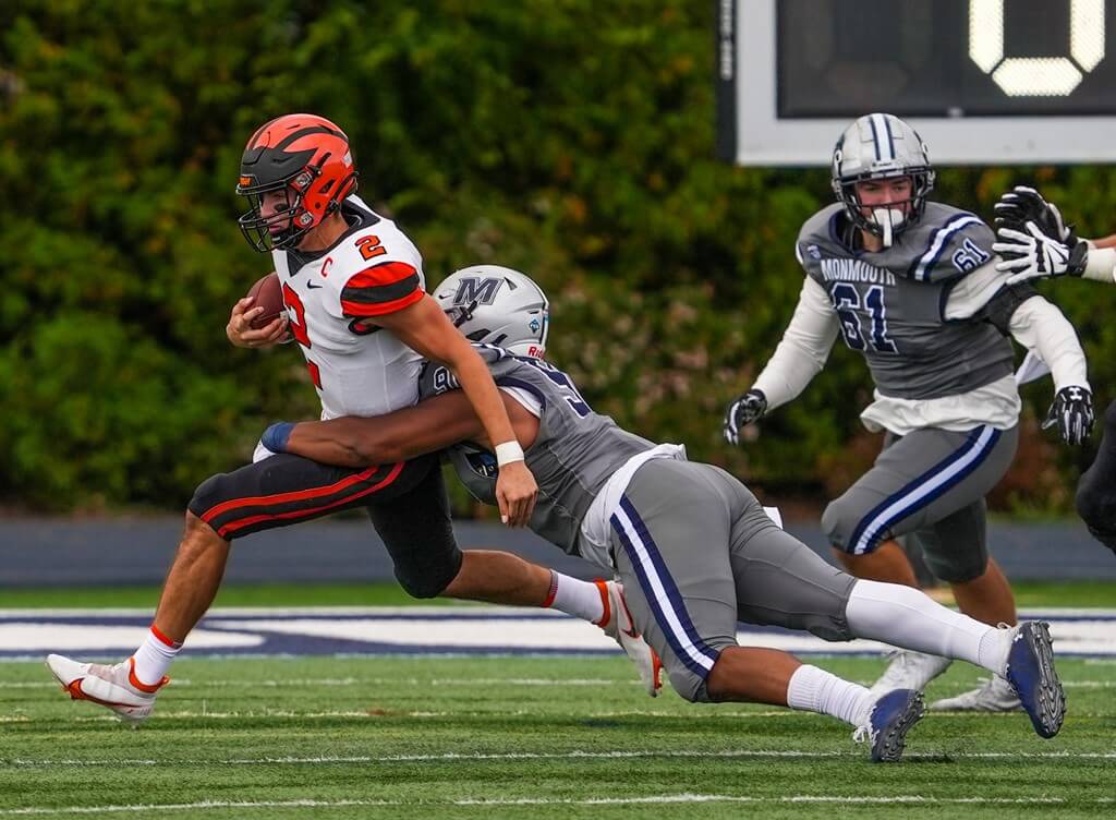 University Football Falls to Princeton Tigers - The Outlook