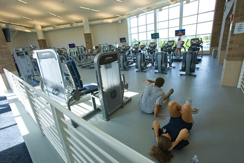 How to Stay Fit as a College Student - The Outlook