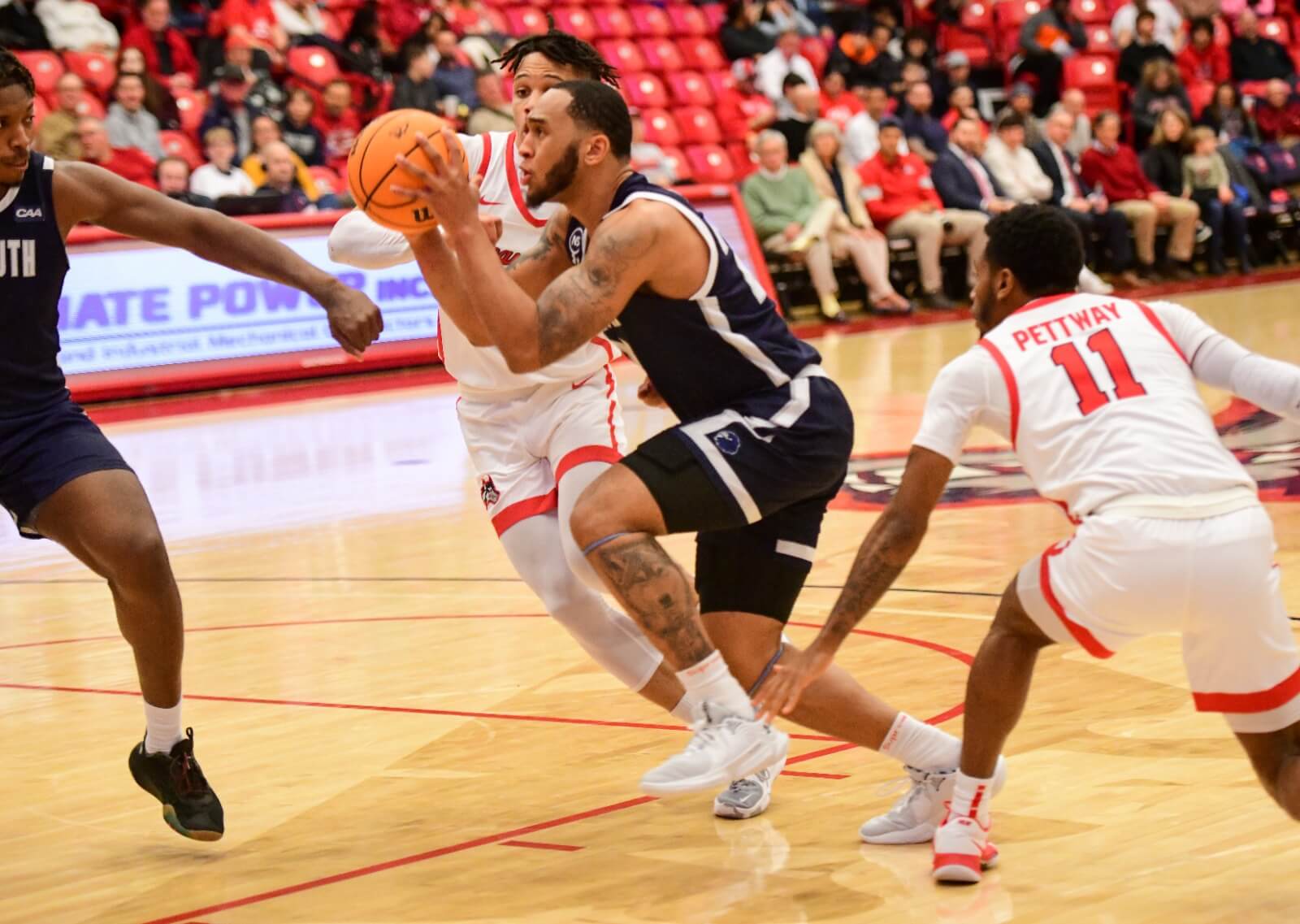 Men’s Basketball In Midst of Late Season Surge - The Outlook