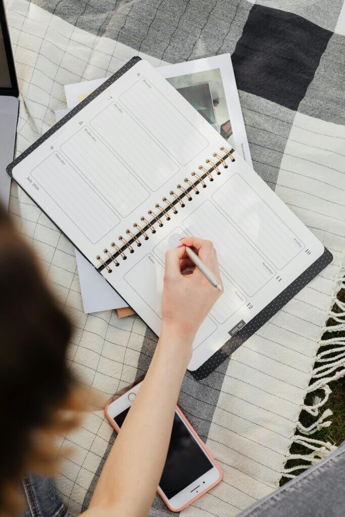 How to stay organized in college - The Outlook
